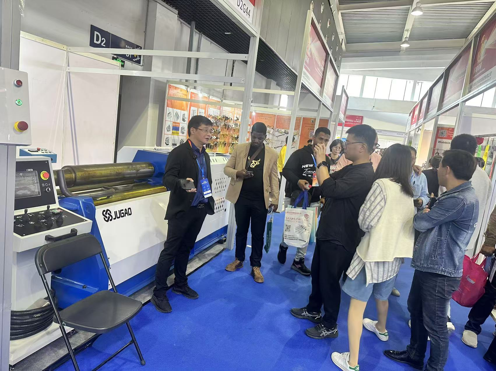 "JUGAO CNC attracts much attention at Yiwu Commodity Import and Export ...