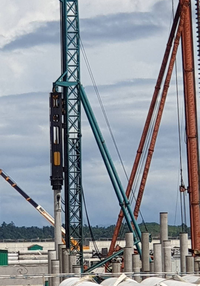 ГИДРАВЛИЧЕСКИЙ УДАРНЫЙ МОЛОТ YC-16 РАБОТАЕТ В БАНГЛАДЕШЕ | Zhenu Machinery