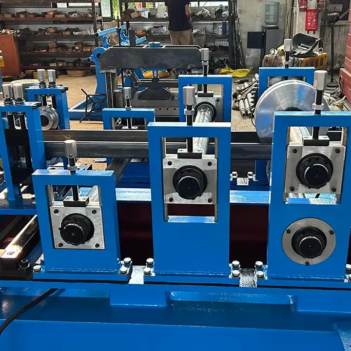 Electric Cabinet Frame Machine | Wuxi Sunway Machinery Co., Ltd.