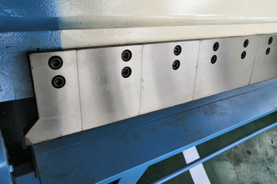 Manual Bending Machine with Segmented Mold