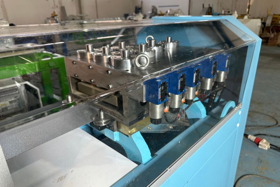 C89 C140 C200 Light Steel Framing Machine LGS LGSF Building Structure ...