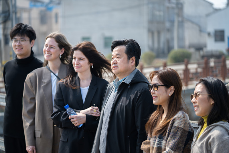 Customer's first visit to Daking Jewelry in 2025, to explore Pearl ...