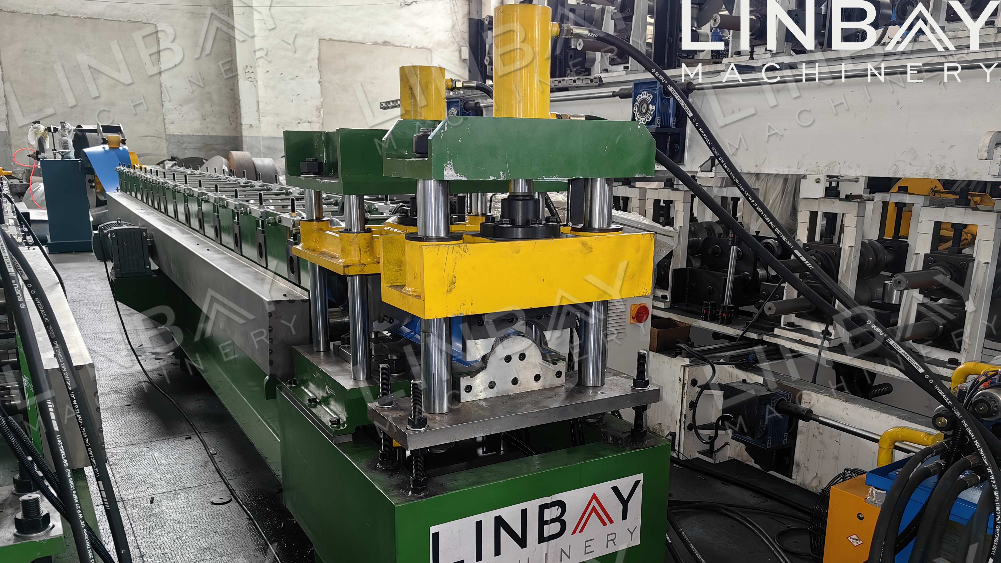 Conformadora para caballete para galvateja con prensa