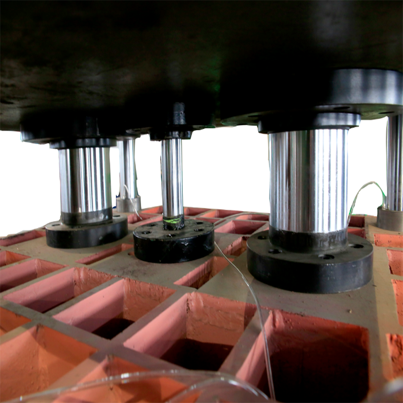 Double Robot Arms Model Vacuum Forming Machine manufacturer, company ...