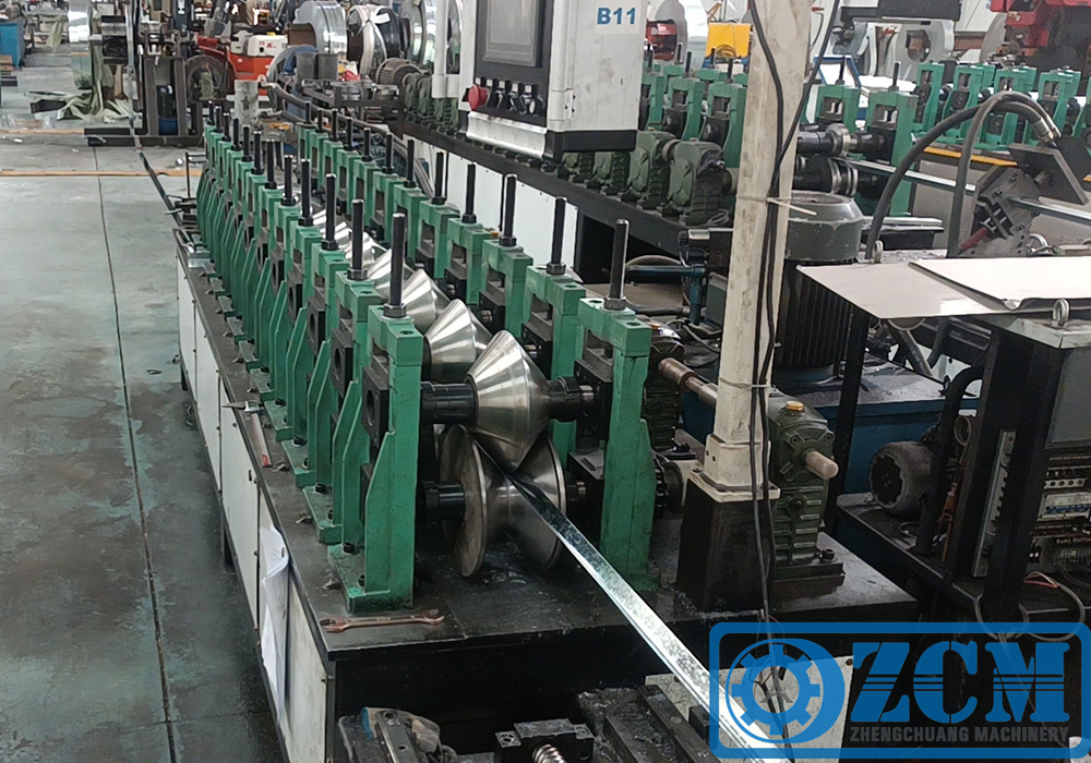 Angle bar roll forming machine company | Wuxi Zhengchuang Cold Bending Machinery Co.,Ltd.