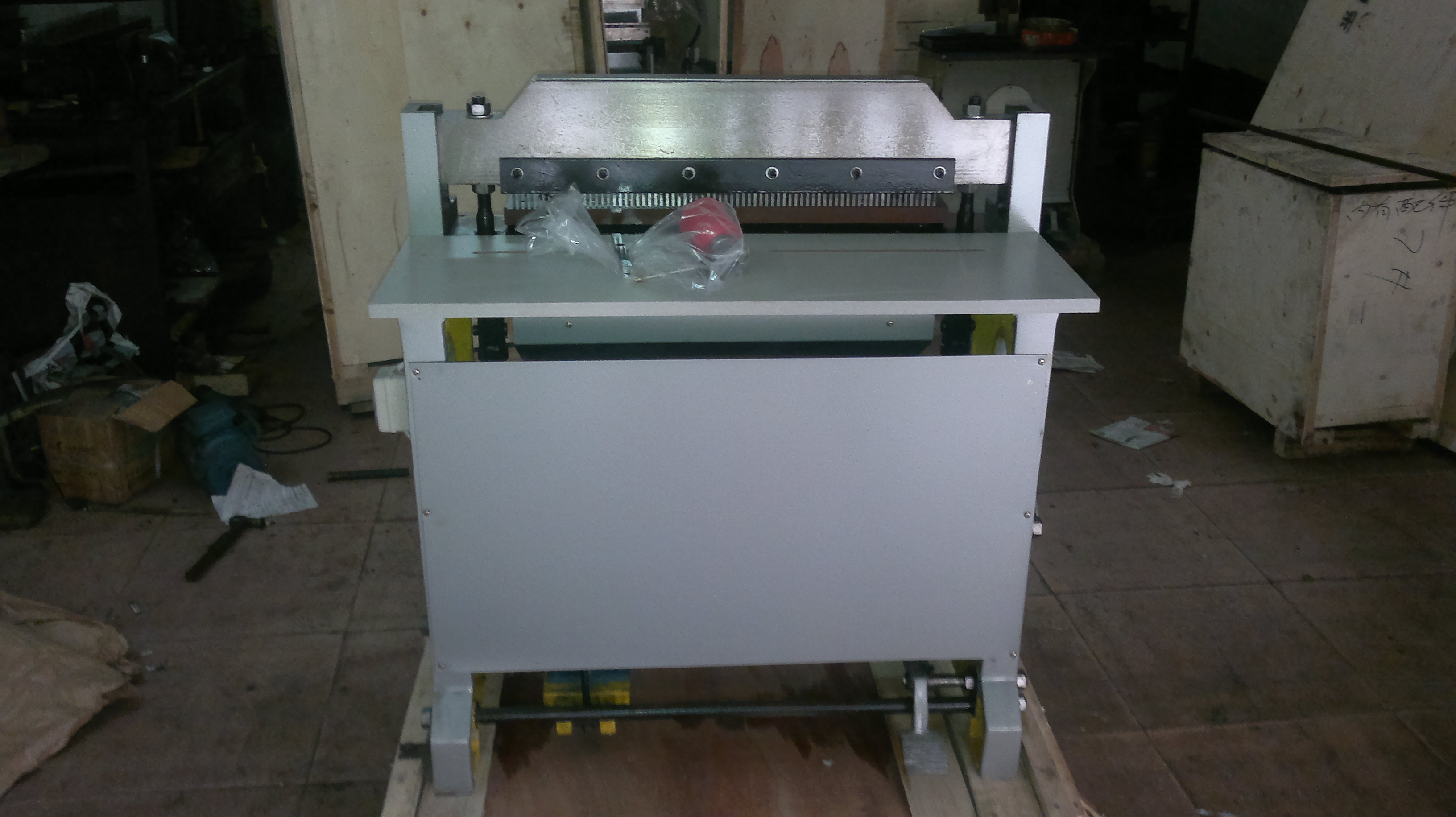 SAP-610 Semi Automatic Paper Punching Machines manufacturer, company ...